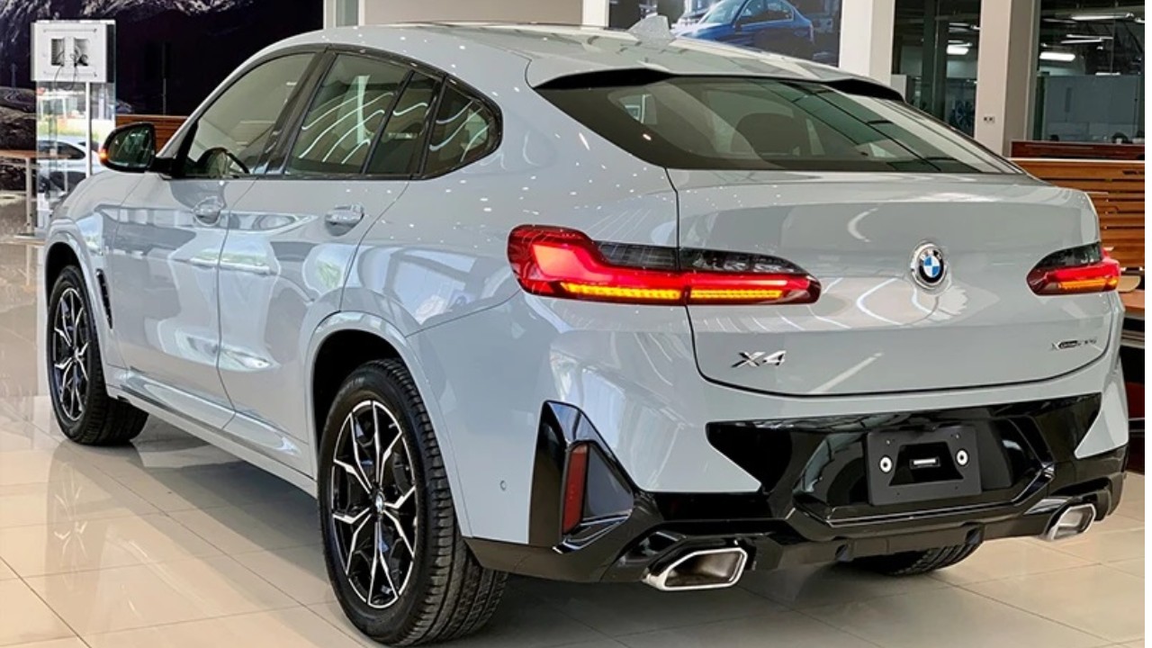 Prices and Specifications for BMW X4 xDrive20i 2023 in Saudi Arabia | Autopediame